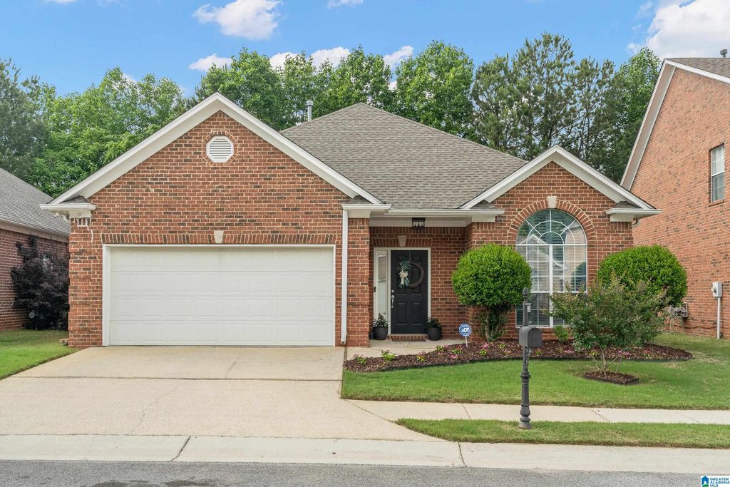 932 Castlemaine Ct, Hoover, AL 35226 - See Est. Value, Schools & More