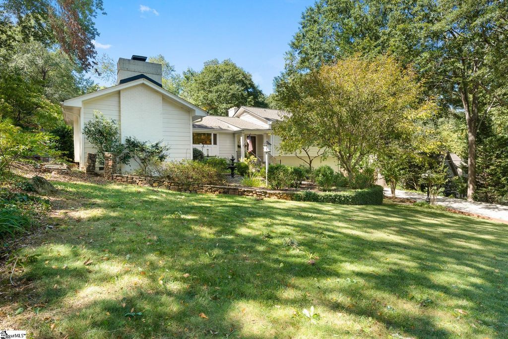 3 Marshall Ct, Greenville, SC 29605 - See Est. Value, Schools & More