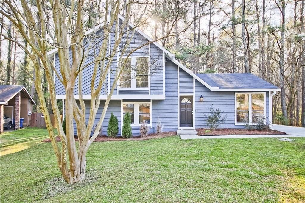 555 Utoy Cir SW, Atlanta, GA 30331 - See Est. Value, Schools & More