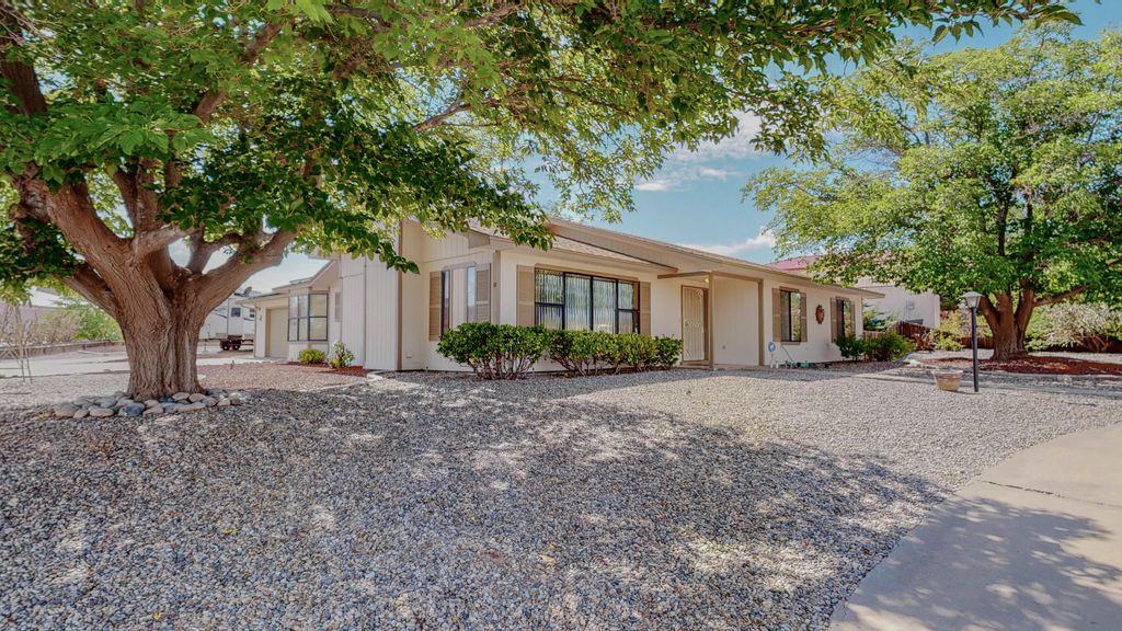 805 Pinetree Rd SE, Rio Rancho, NM 87124 | Trulia