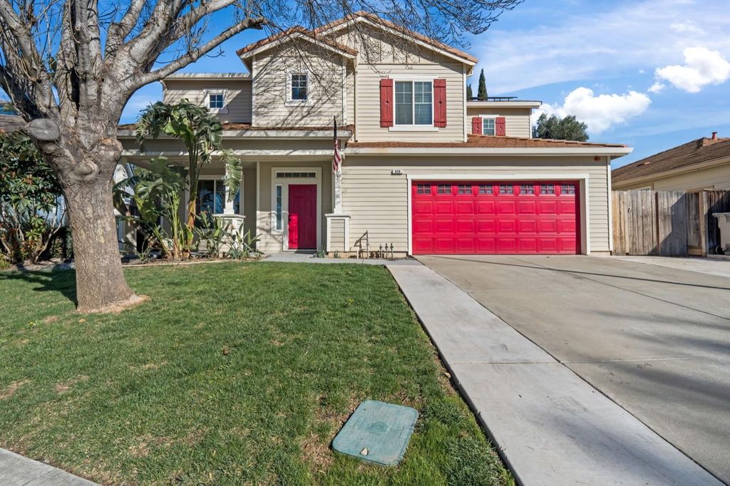 629 Ivy Loop, Winters, CA 95694 - See Est. Value, Schools & More