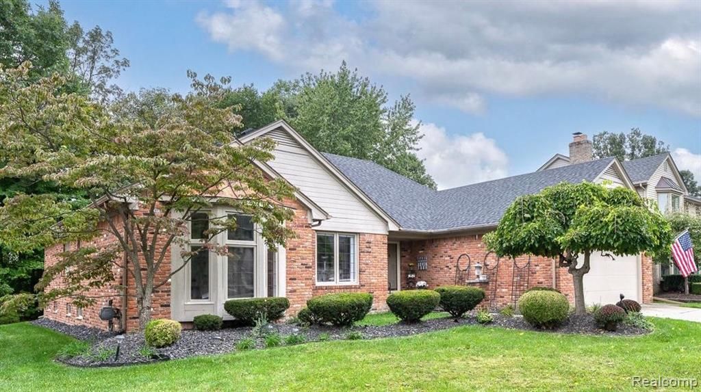 14864 Patterson Dr, Shelby Township, MI 48315 - See Est. Value, Schools ...