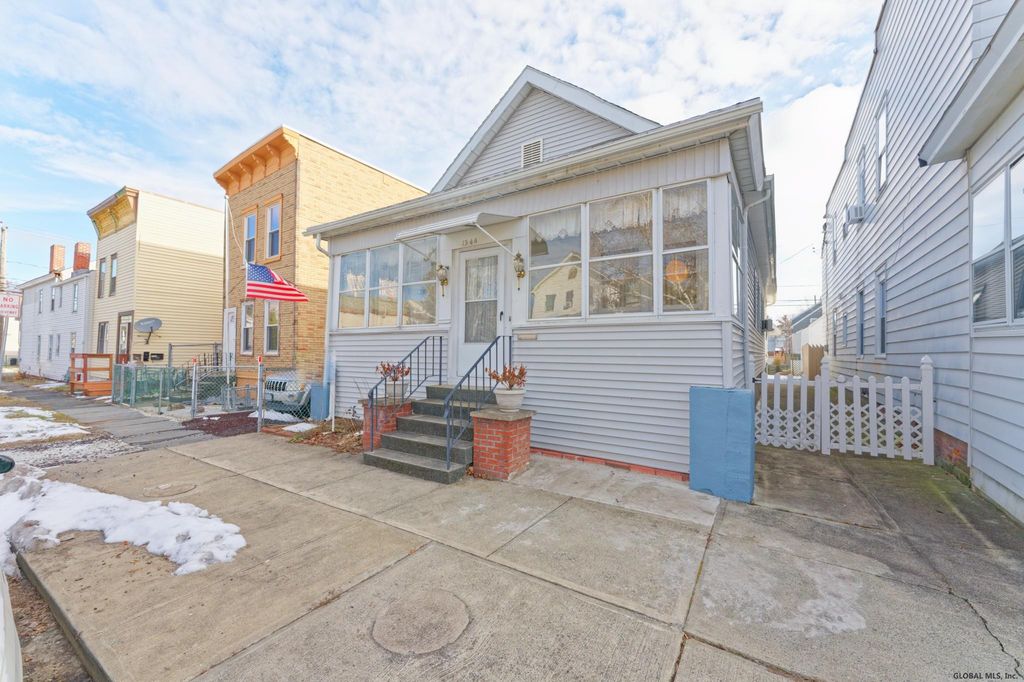 1344 5TH Avenue, Watervliet, NY 12189 | Trulia