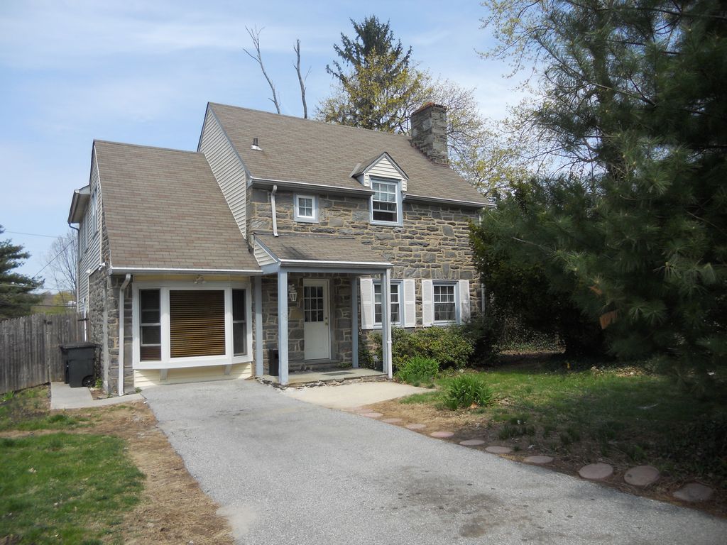 108 Hillside Cir, Bryn Mawr, PA 19010 - See Est. Value, Schools & More