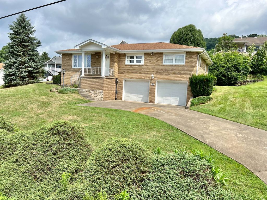 16 Clive Ave, Moundsville, WV 26041 - See Est. Value, Schools & More