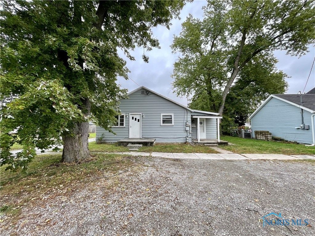 103 Summit St, North Baltimore, OH 45872 | MLS# 6108578 | Trulia