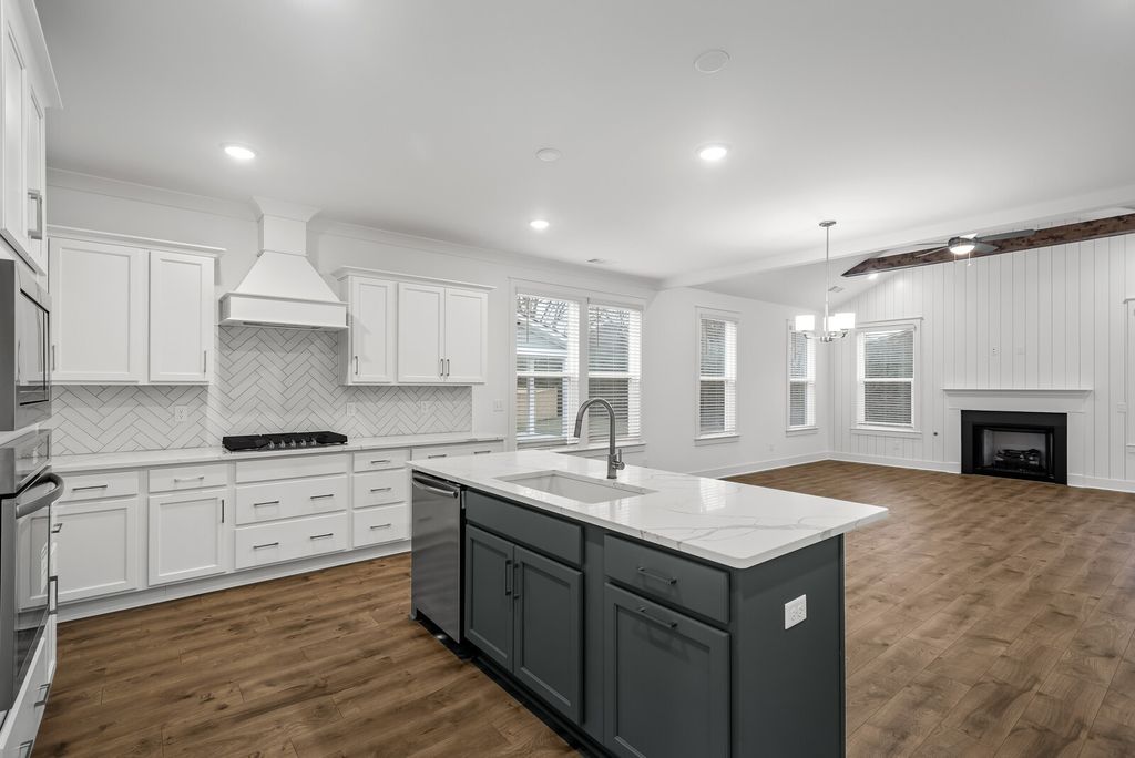 652 Conifer Dr, Spring Hill, TN 37174 - See Est. Value, Schools & More