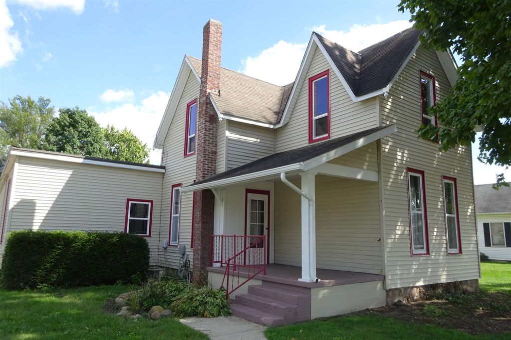 301 S Maple St, Akron, IN 46910 - See Est. Value, Schools & More