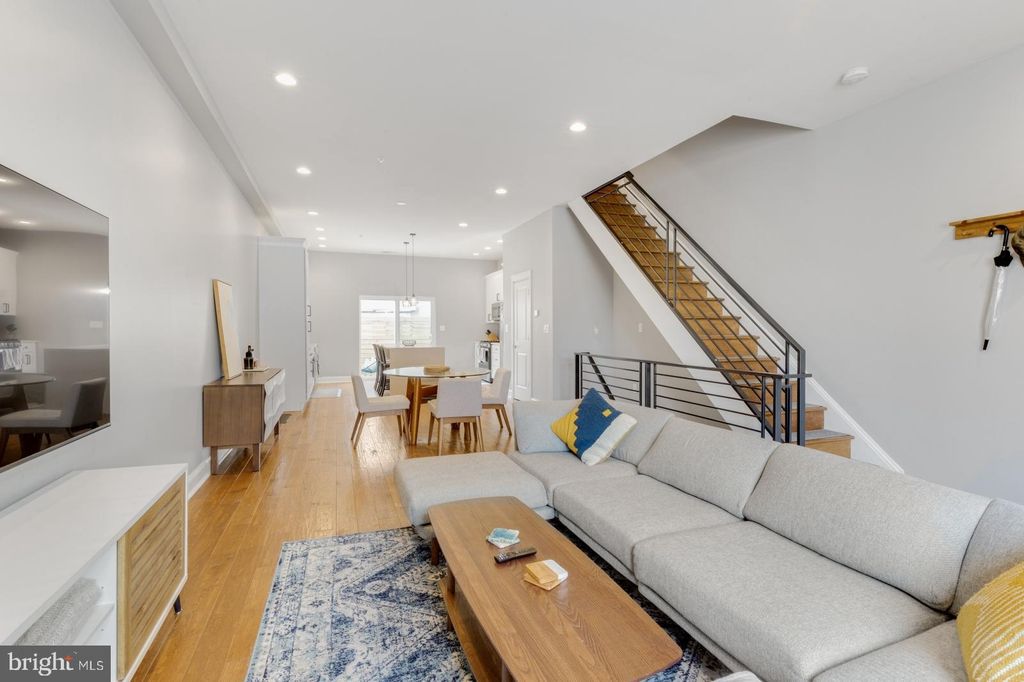 2637 Livingston St, Philadelphia, PA 19125 - See Est. Value, Schools & More