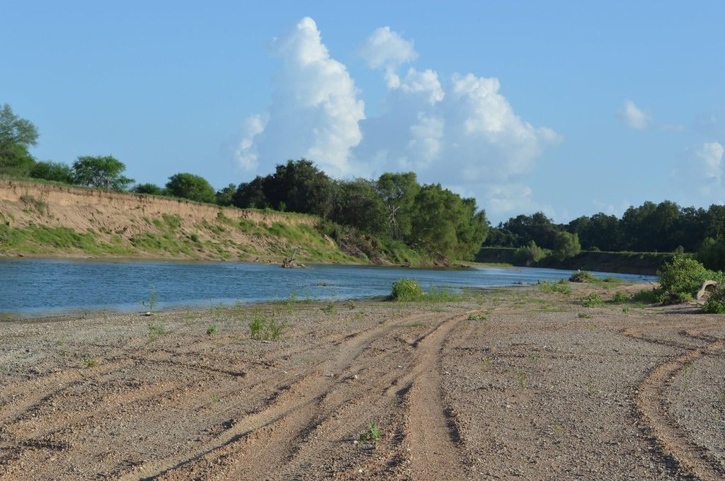 County Road 184, Nada, TX 77460 - See Est. Value, Schools & More