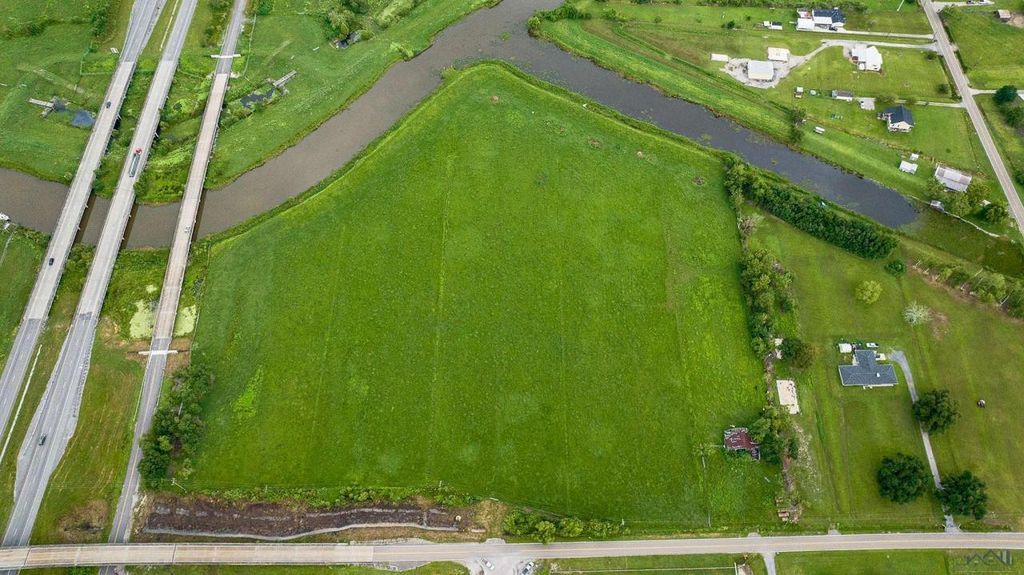 Highway 652, Raceland, LA 70394 - See Est. Value, Schools & More