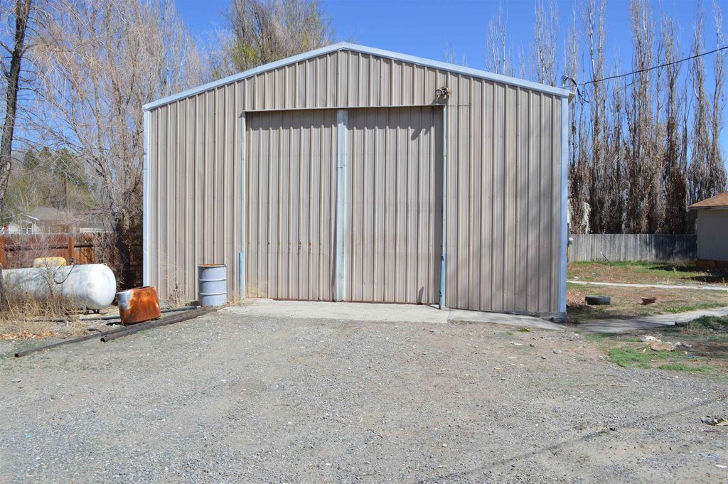 109 S Big Horn St, Byron, WY 82412 - See Est. Value, Schools & More