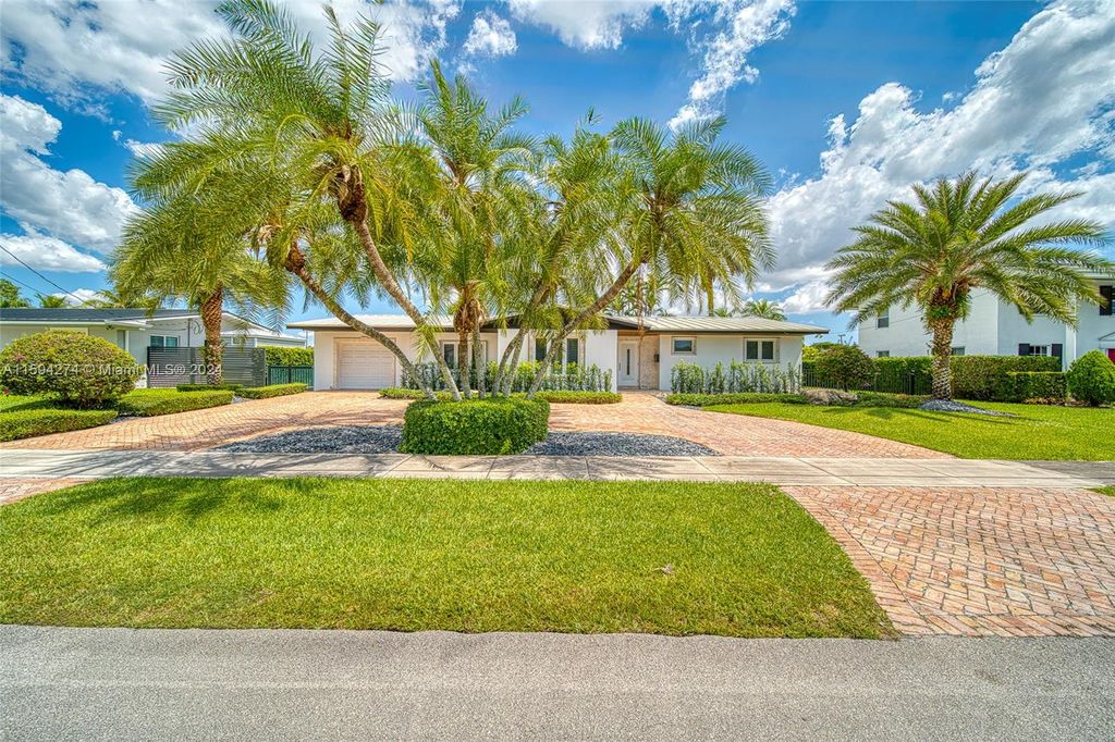 8761 SW 85th St, Miami, FL 33173 - See Est. Value, Schools & More