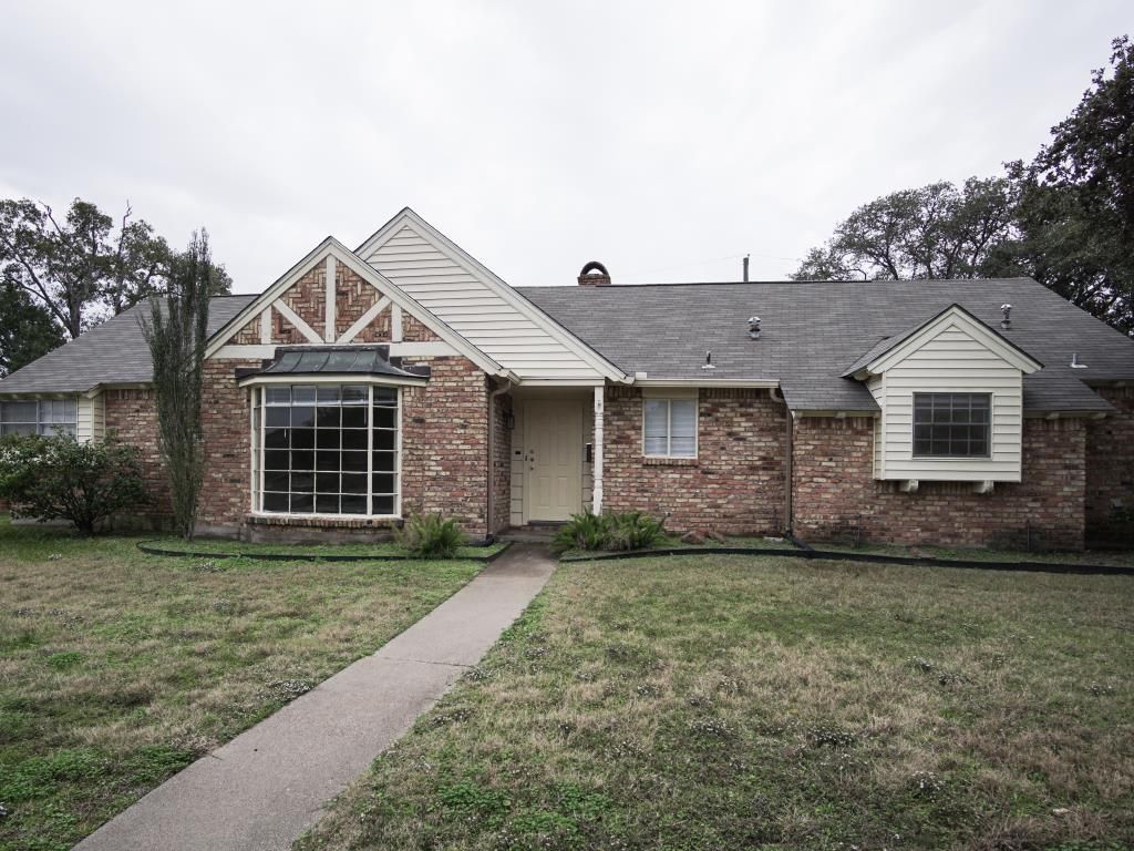 311 Borderbrook Dr, Bryan, TX 77801 - See Est. Value, Schools & More