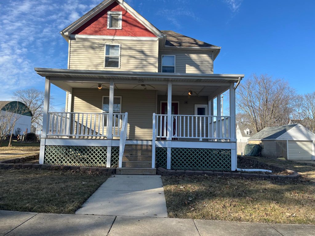 304 E Franklin St, Carlock, IL 61725 - See Est. Value, Schools & More