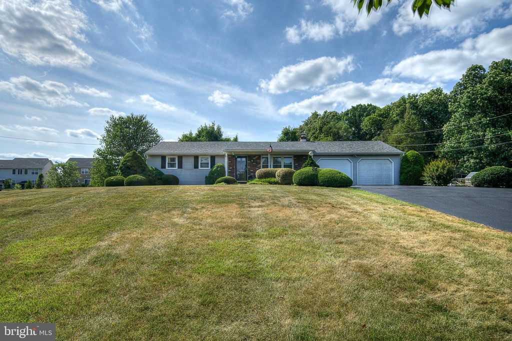 2281 E Buck Rd, Pennsburg, PA 18073 | MLS# PAMC2110414 | Trulia