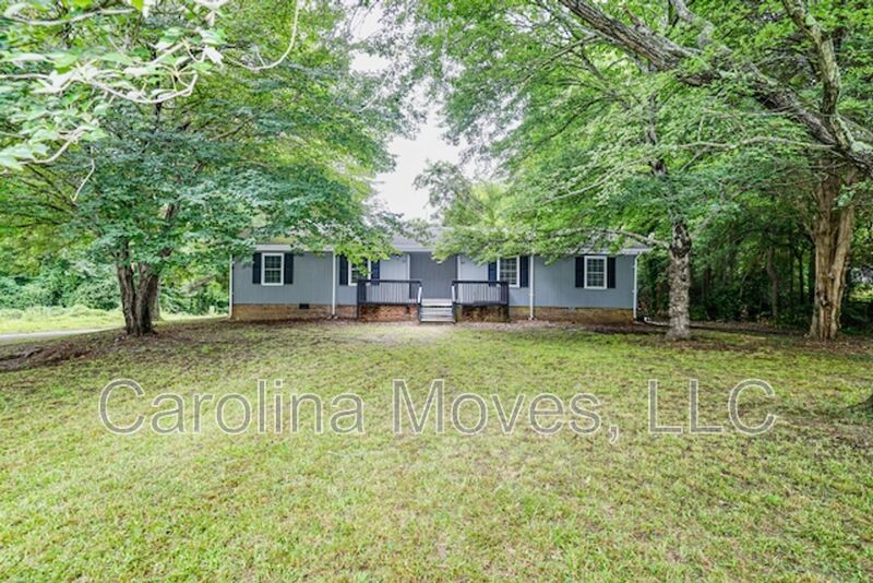 196 McArthur St, Spartanburg, SC 29302 - See Est. Value, Schools & More
