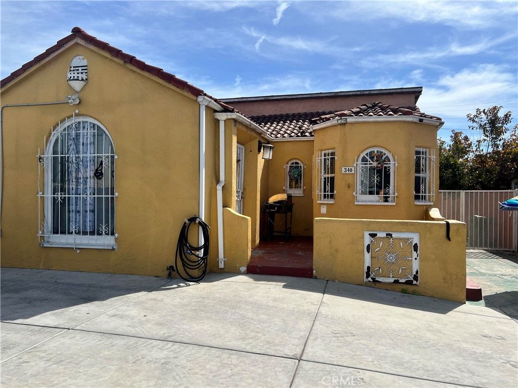 340 W 83rd St, Los Angeles, CA 90003 - See Est. Value, Schools & More
