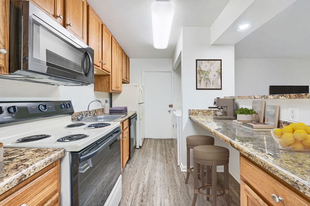 190 Colonial Crest Dr #168, Lancaster, PA 17601 - See Est. Value, Schools & More