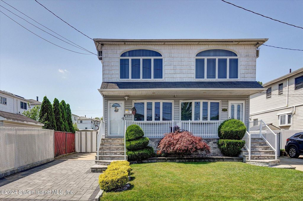37 Maybury Ct, Staten Island, NY 10306 - See Est. Value, Schools & More