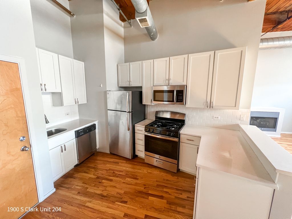 1900 S Clark St #103, Chicago, IL 60616 | Trulia