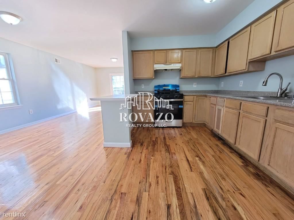 921 Hunterdon St #2C, Newark, NJ 07112 - See Est. Value, Schools & More