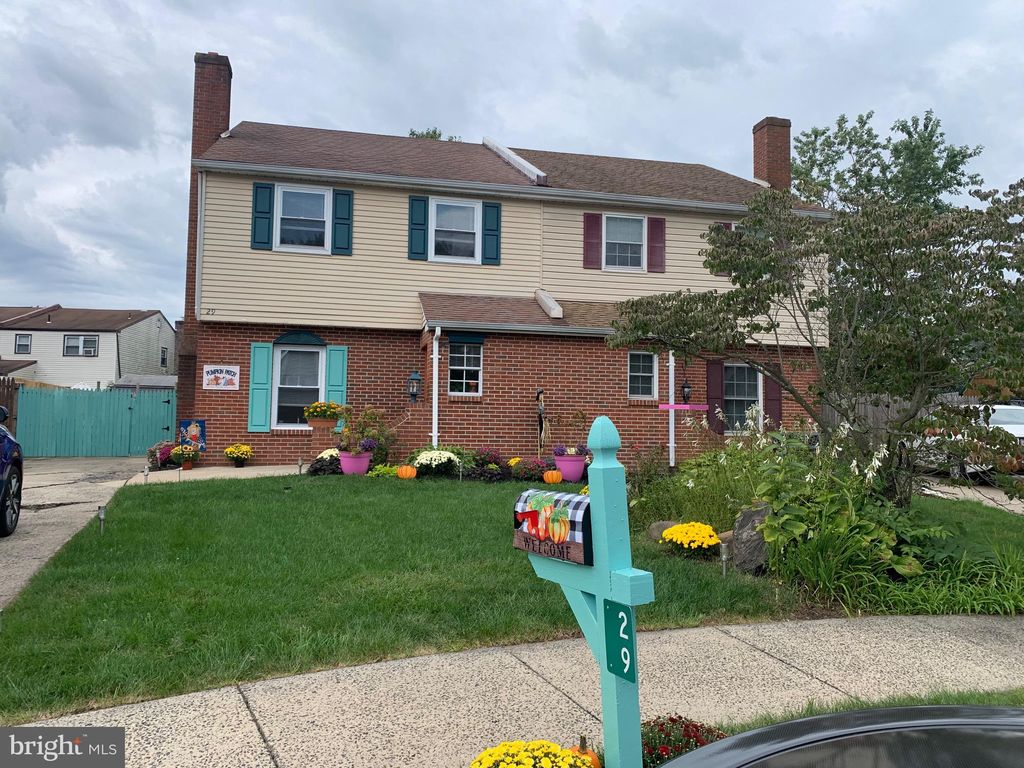 29 Tierney Ct, Quakertown, PA 18951 - See Est. Value, Schools & More