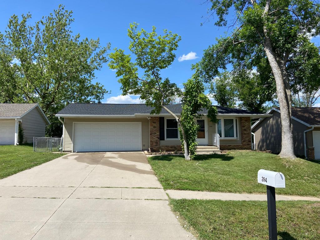 284 Norman Dr NE, Cedar Rapids, IA 52402 - See Est. Value, Schools & More