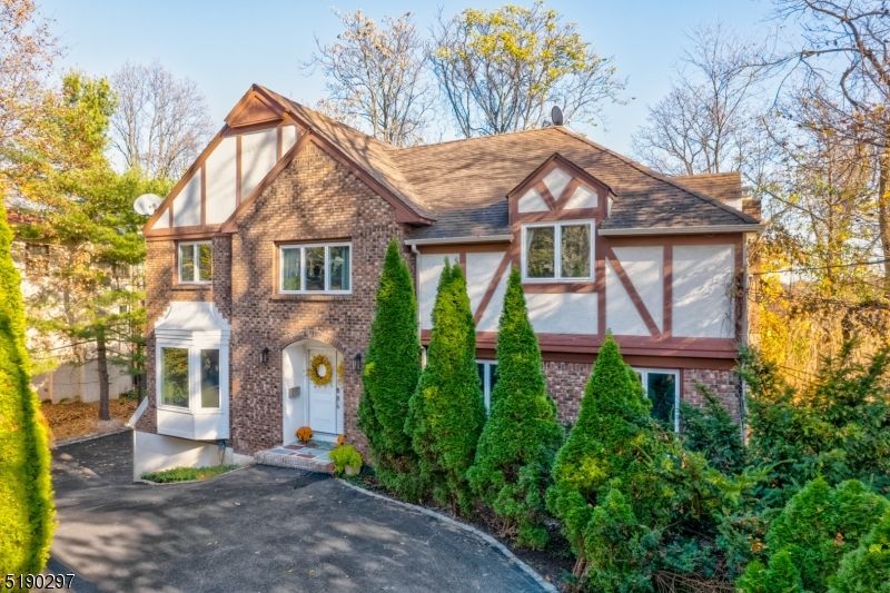 19 Underwood Dr, West Orange, NJ 07052 - See Est. Value, Schools & More