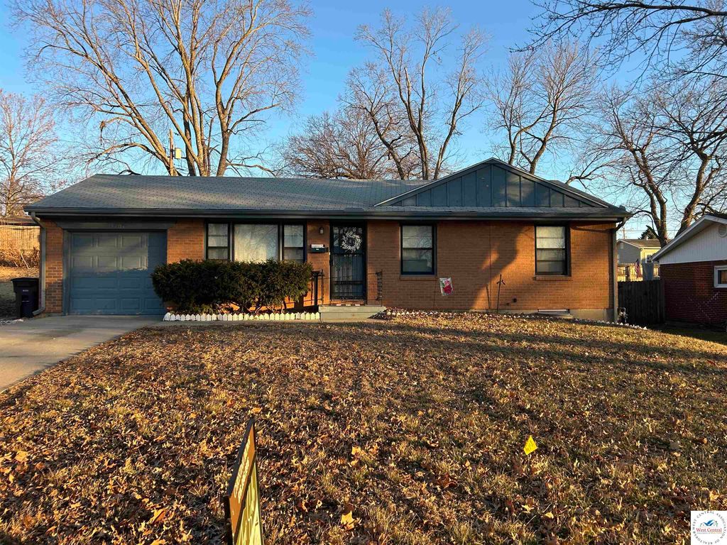 13704 W 41st Ter, Independence, MO 64055 | MLS# 102175 - Trulia | Trulia
