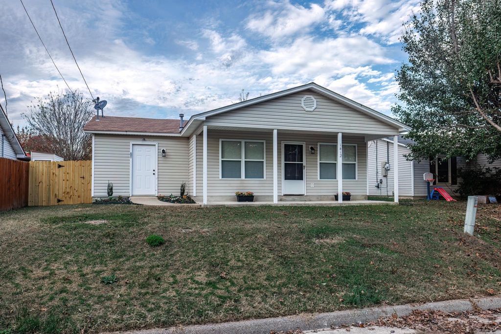 1412 Martin St, Arkadelphia, AR 71923 - See Est. Value, Schools & More