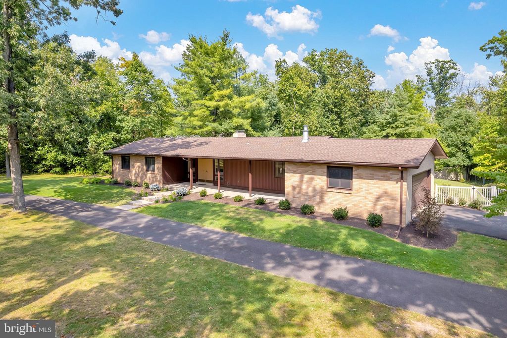 2136 Old Skippack Rd, Harleysville, PA 19438 - See Est. Value, Schools ...