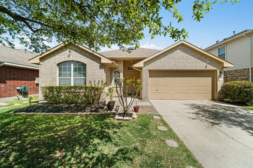 20518 Spring Aspen Ln, Spring, TX 77388 | MLS# 60810890 | Trulia