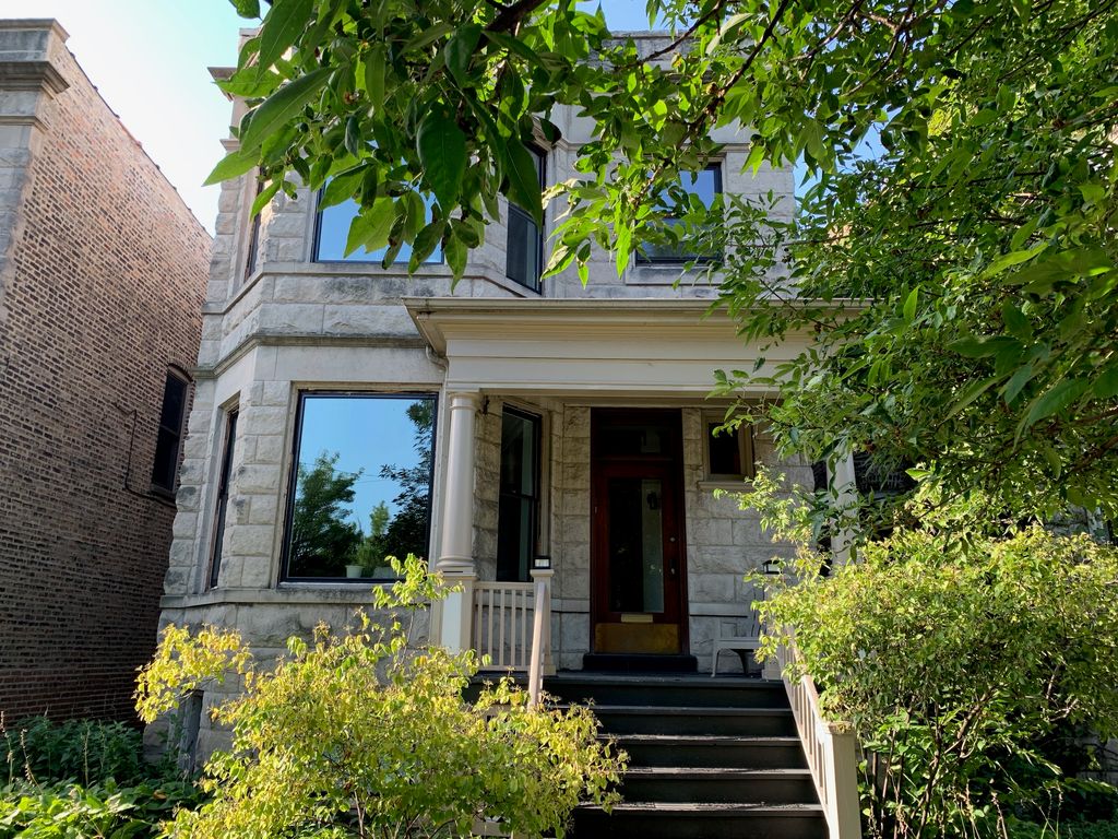 1231 W Addison St #1B, Chicago, IL 60613 - See Est. Value, Schools & More