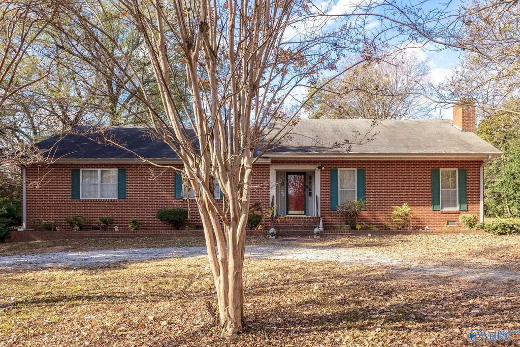 1017 Danville Rd SW, Decatur, AL 35601 - See Est. Value, Schools & More