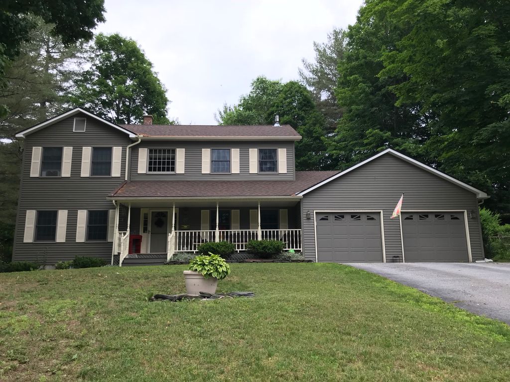 27 Woodland Dr, Barre, VT 05641 - See Est. Value, Schools & More