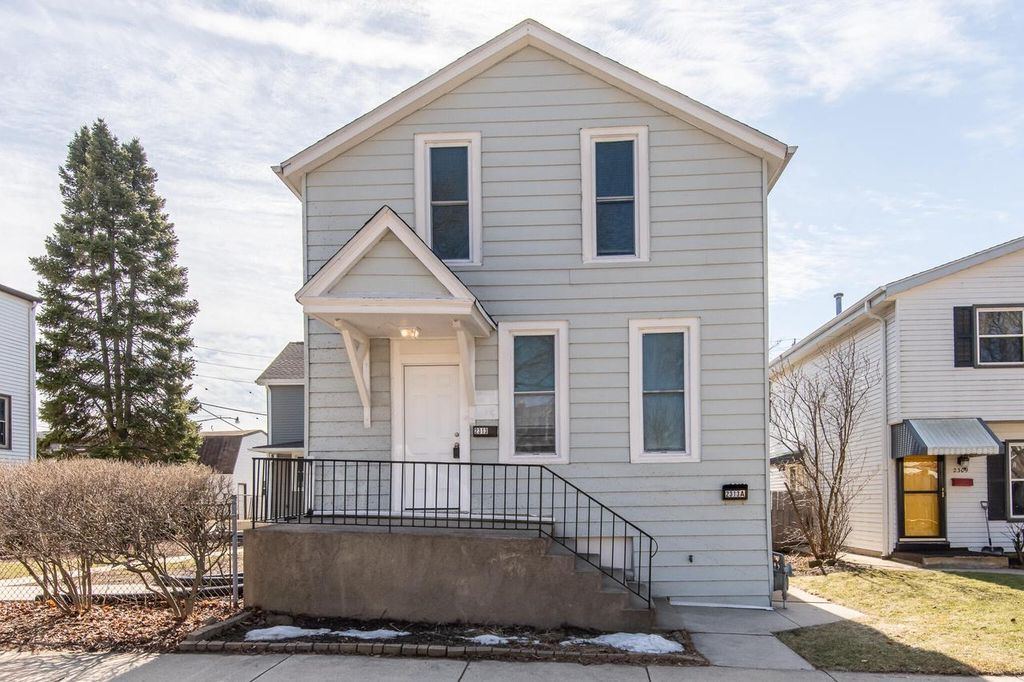 2313 East Morgan AVENUE, Milwaukee, WI 53207 - See Est. Value, Schools ...