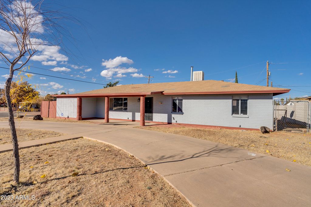 11 E Freihage Dr, Sierra Vista, AZ 85635 - See Est. Value, Schools & More