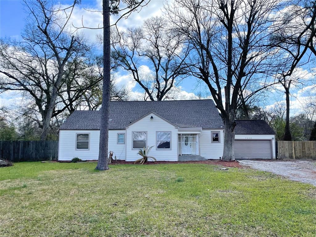 7230 Sims Dr, Houston, TX 77061 - See Est. Value, Schools & More