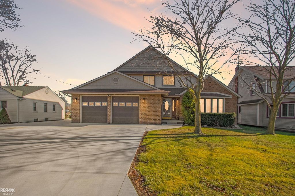 7753 Vernier Ln, Fair Haven, MI 48023 - See Est. Value, Schools & More