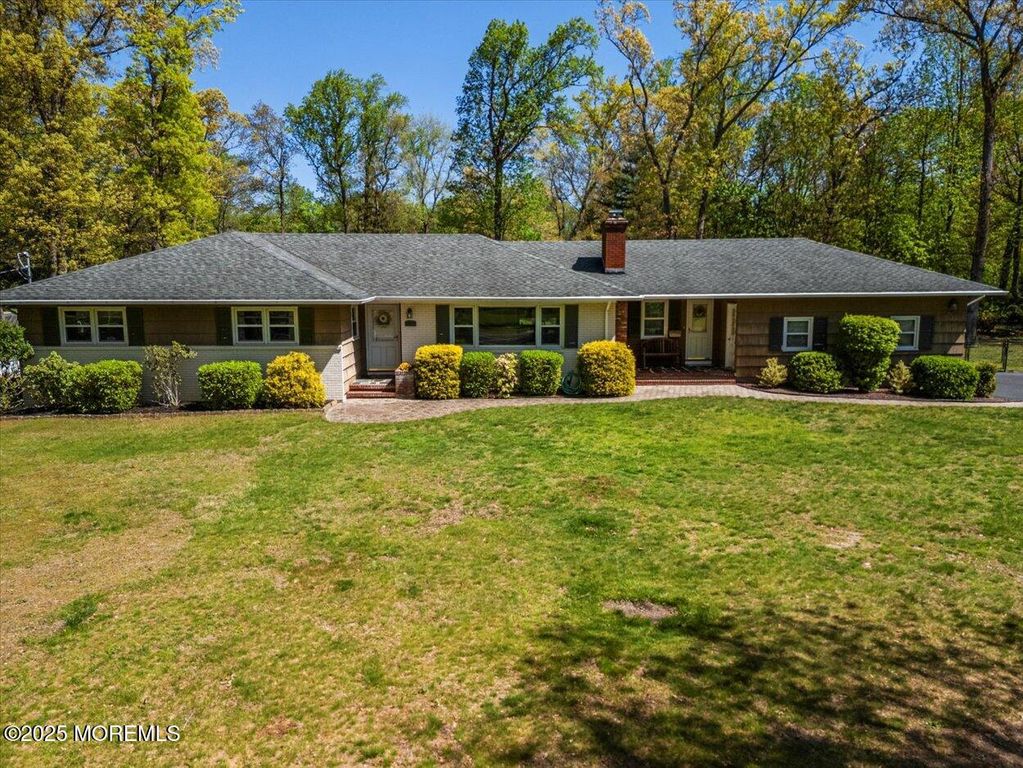 773 Nut Swamp Road, Red Bank, NJ 07701 - See Est. Value, Schools & More