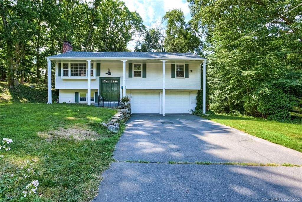 7 Sherry Dr, East Hampton, CT 06424 - See Est. Value, Schools & More