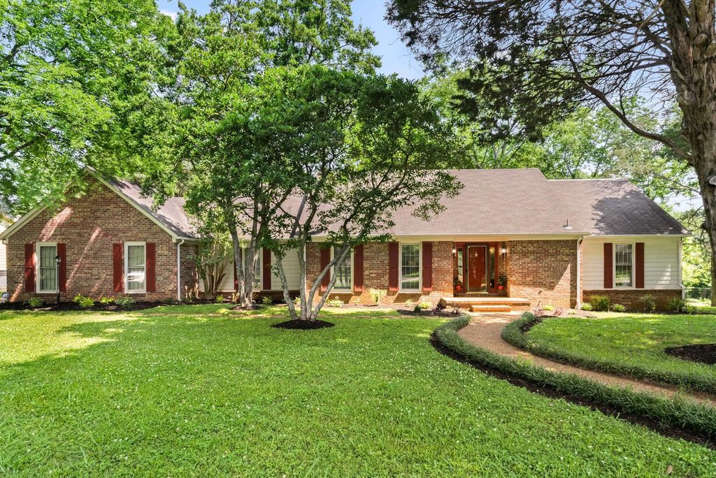 1706 Haynes Dr, Murfreesboro, TN 37129 - See Est. Value, Schools & More