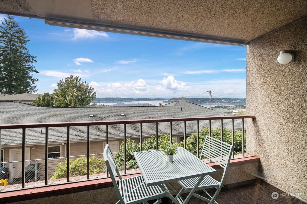 1902 Bridgeport Way W UNIT 104, University Place, WA 98466 | MLS ...