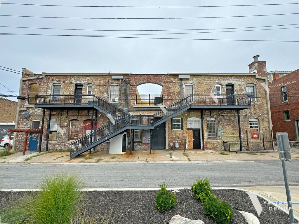 302 W Commercial St #206F, Springfield, MO 65803 - See Est. Value, Schools & More