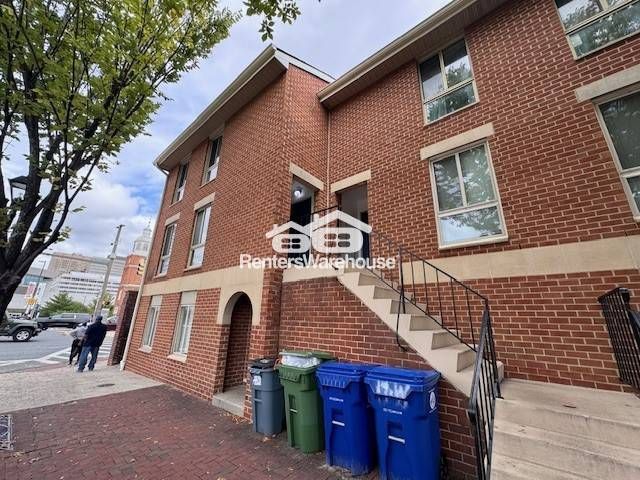 403 S Sharp St, Baltimore, MD 21201 - See Est. Value, Schools & More