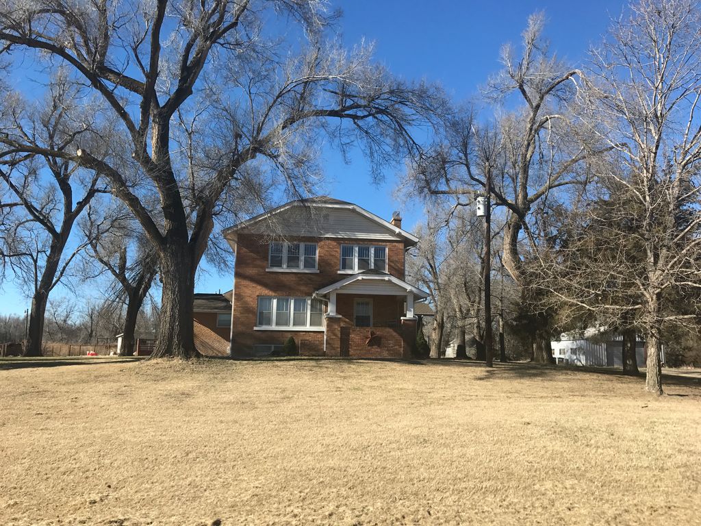 743 SW 30th Ave, Saint John, KS 67576 - See Est. Value, Schools & More