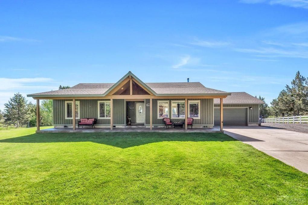 20975 Hicrest Pl, Bend, OR 97703 - See Est. Value, Schools & More