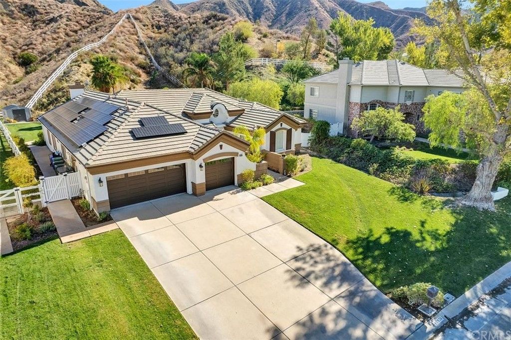 26836 Canyon End Rd, Canyon Country, CA 91387 - See Est. Value, Schools ...