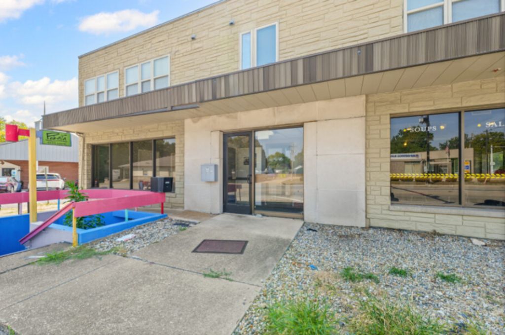 811 W Springfield - Champaign, IL | Trulia